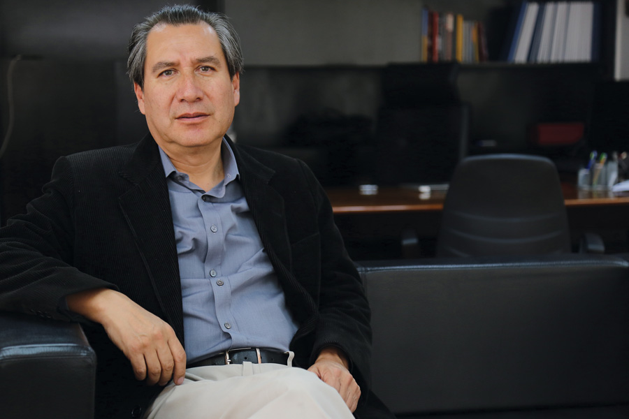 Adrian Bonilla: Yachay debe ser una universidad para el Ecuador - Plan V