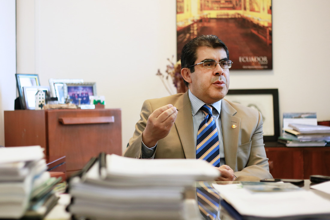César Montaño: la Universidad Andina nunca bajó los brazos - Plan V