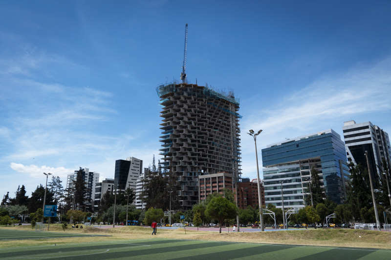 Una nueva generación de edificios altos cambia el paisaje de Quito - Plan V
