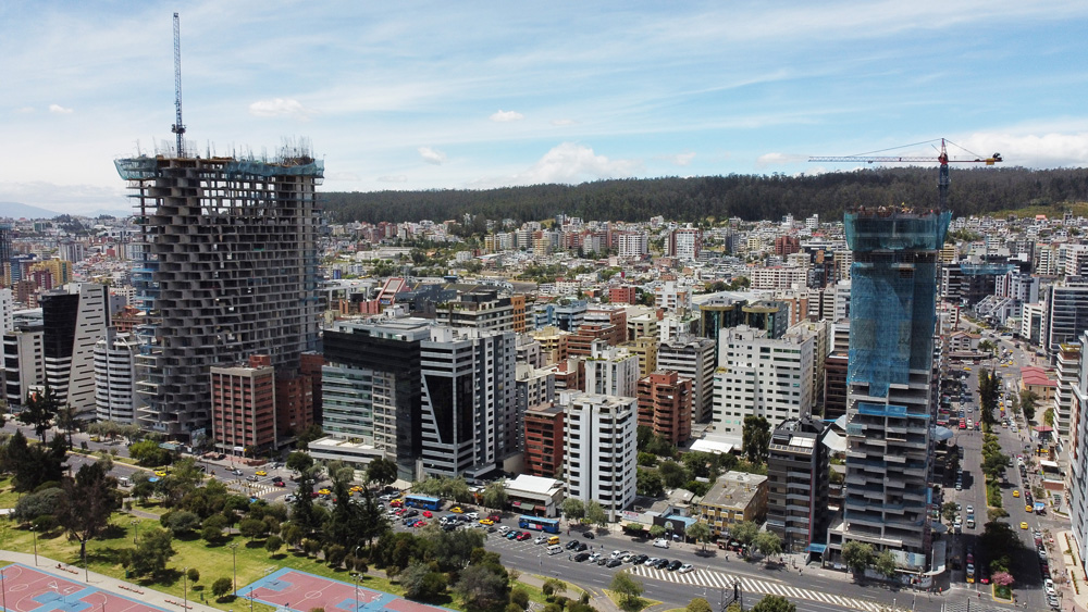 Una nueva generación de edificios altos cambia el paisaje de Quito - Plan V
