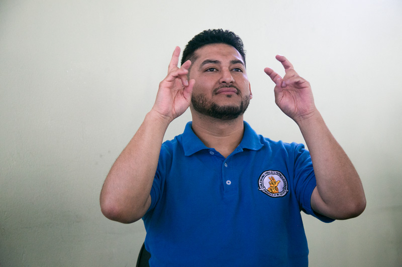 Pobreza, exclusión y un solo intérprete oficial: el desafío de ser ...
